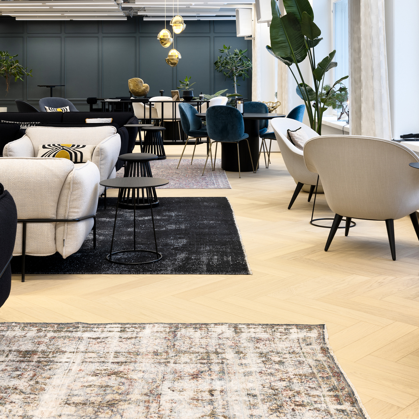 Siltasaari 10 – Orient Occident